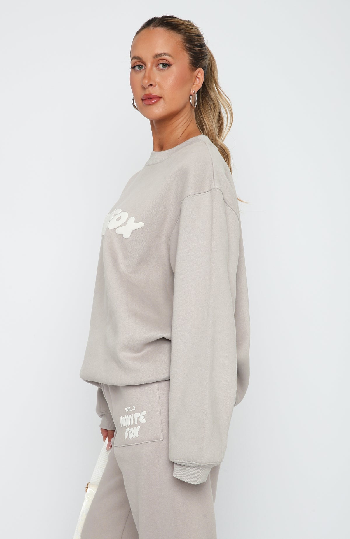 Offstage Sweater Moon | White Fox Boutique