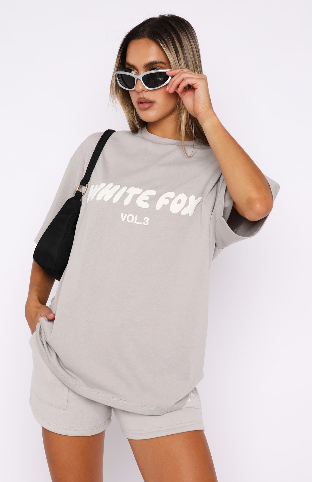 Offstage Oversized Tee Moon | White Fox Boutique