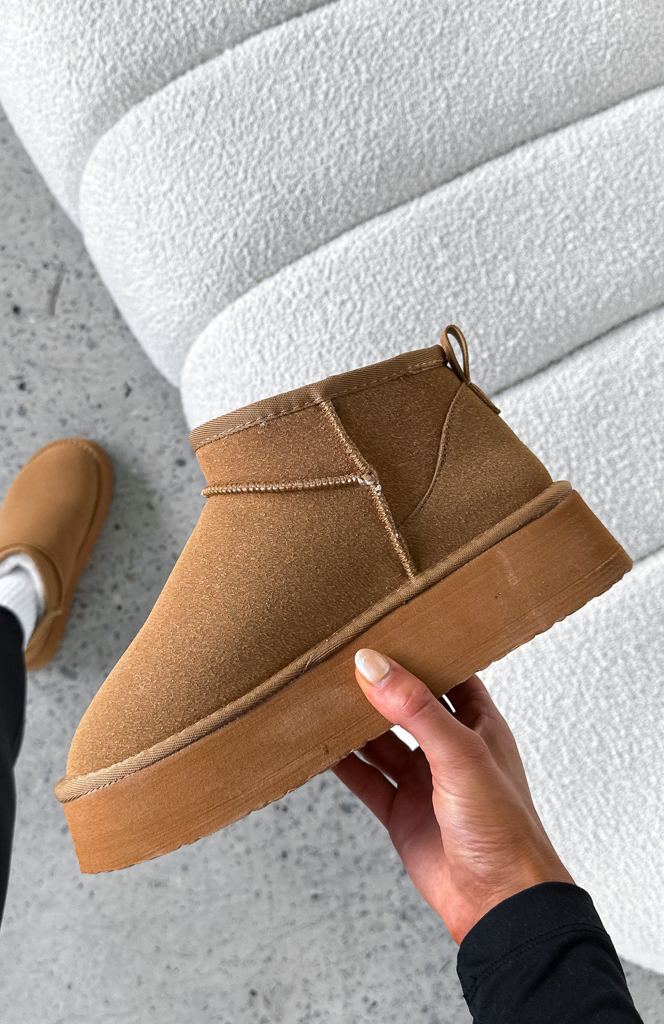 Jet Setter Platform Snug Boots Chestnut | White Fox Boutique